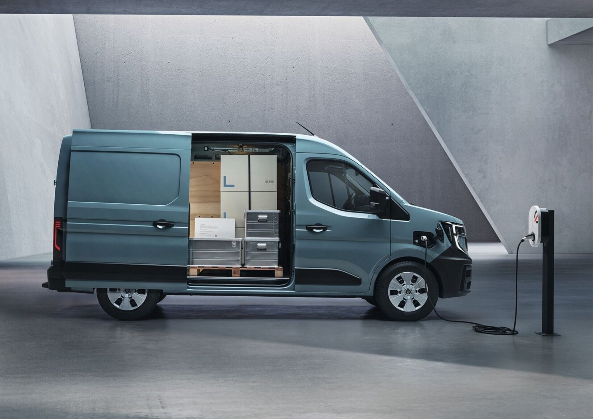 Renault Electric Van Range: Complete Guide to E-Tech Vans in 2025 ...