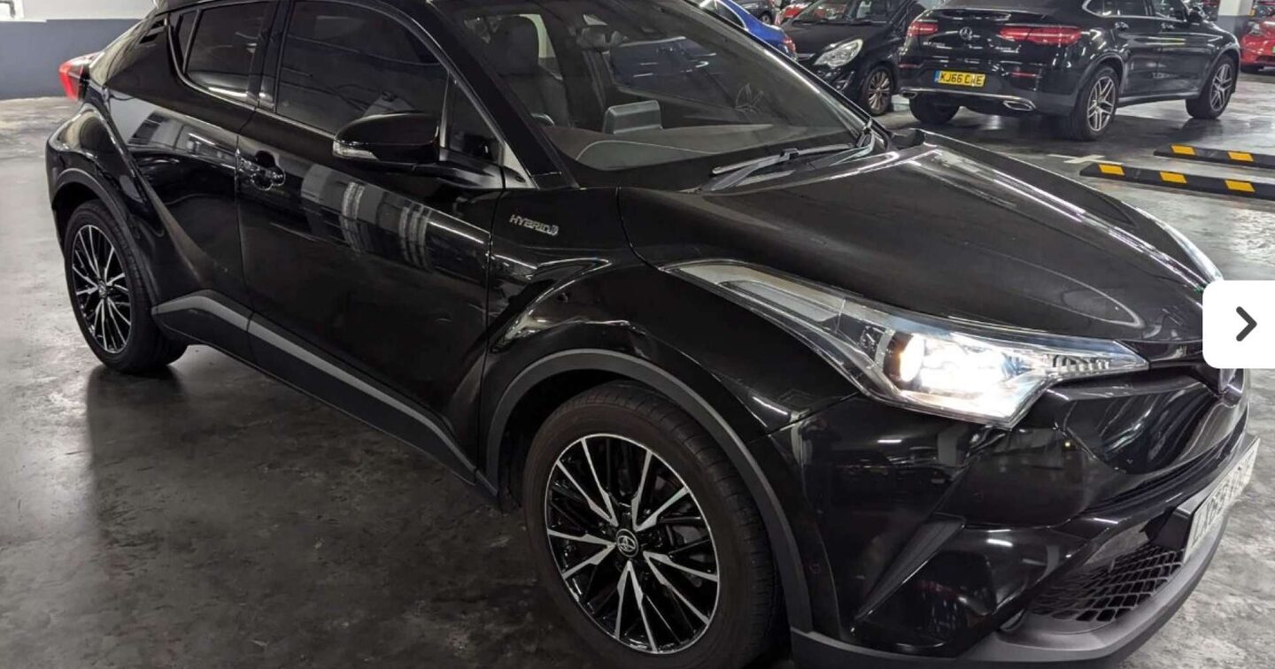 Used 2019 Toyota C-HR 1.8 C-HR Excel HEV CVT 5dr for sale | Liberty ...