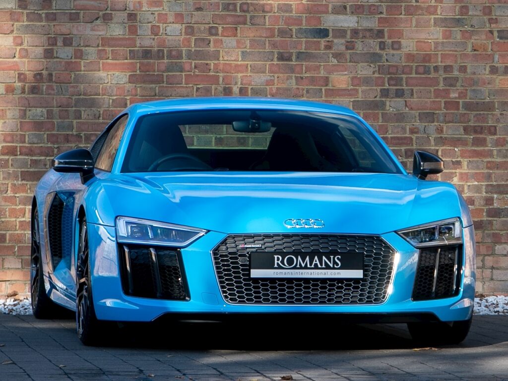 Used Audi R8 V10 Plus for sale | Riviera Blue