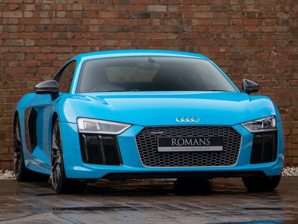 Used Audi R8 V10 Plus for sale | Riviera Blue