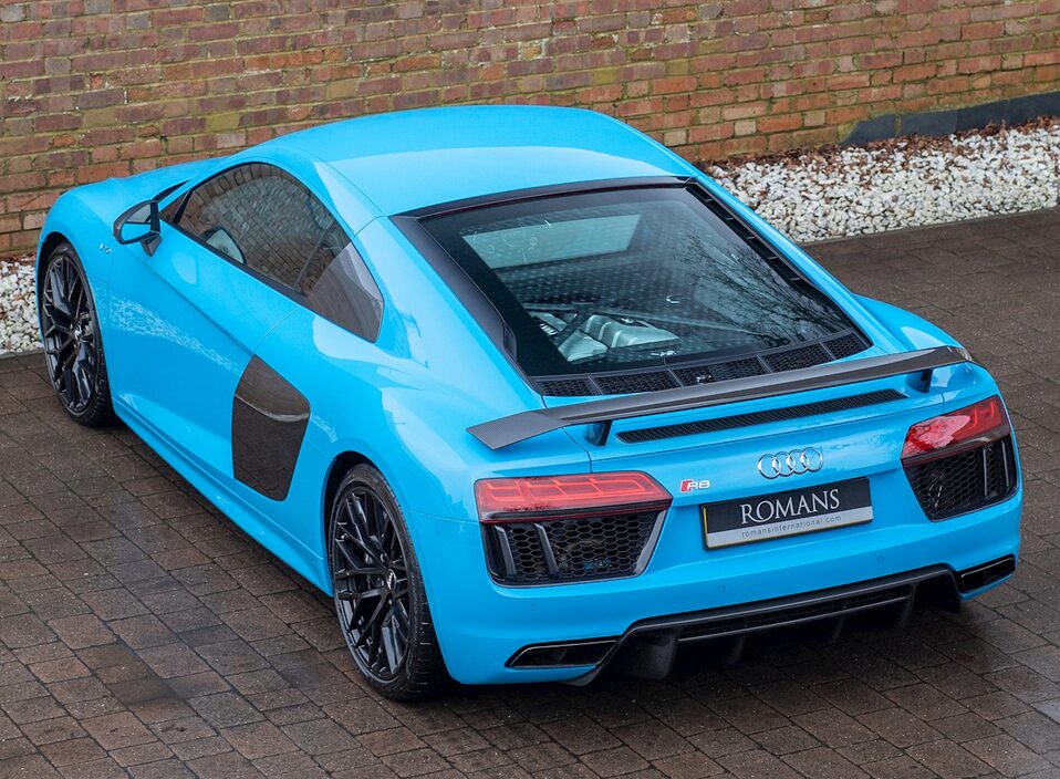 Used Audi R8 V10 Plus for sale | Riviera Blue