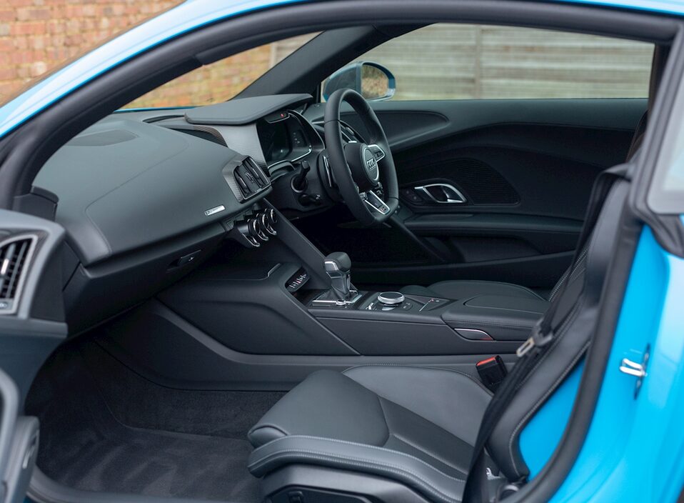 Used Audi R8 V10 Plus for sale | Riviera Blue