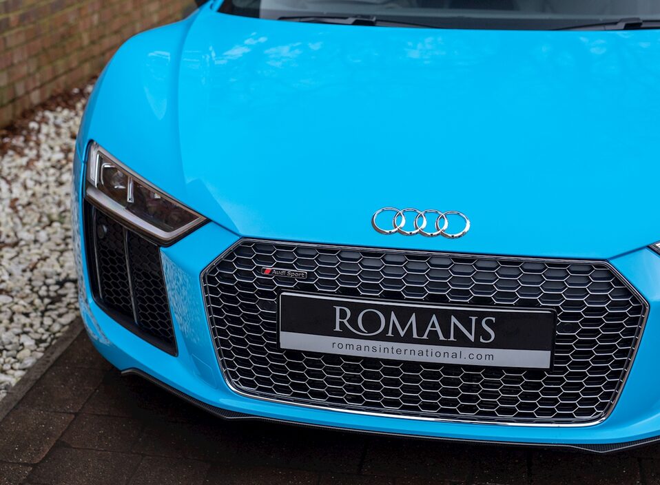 Used Audi R8 V10 Plus for sale | Riviera Blue