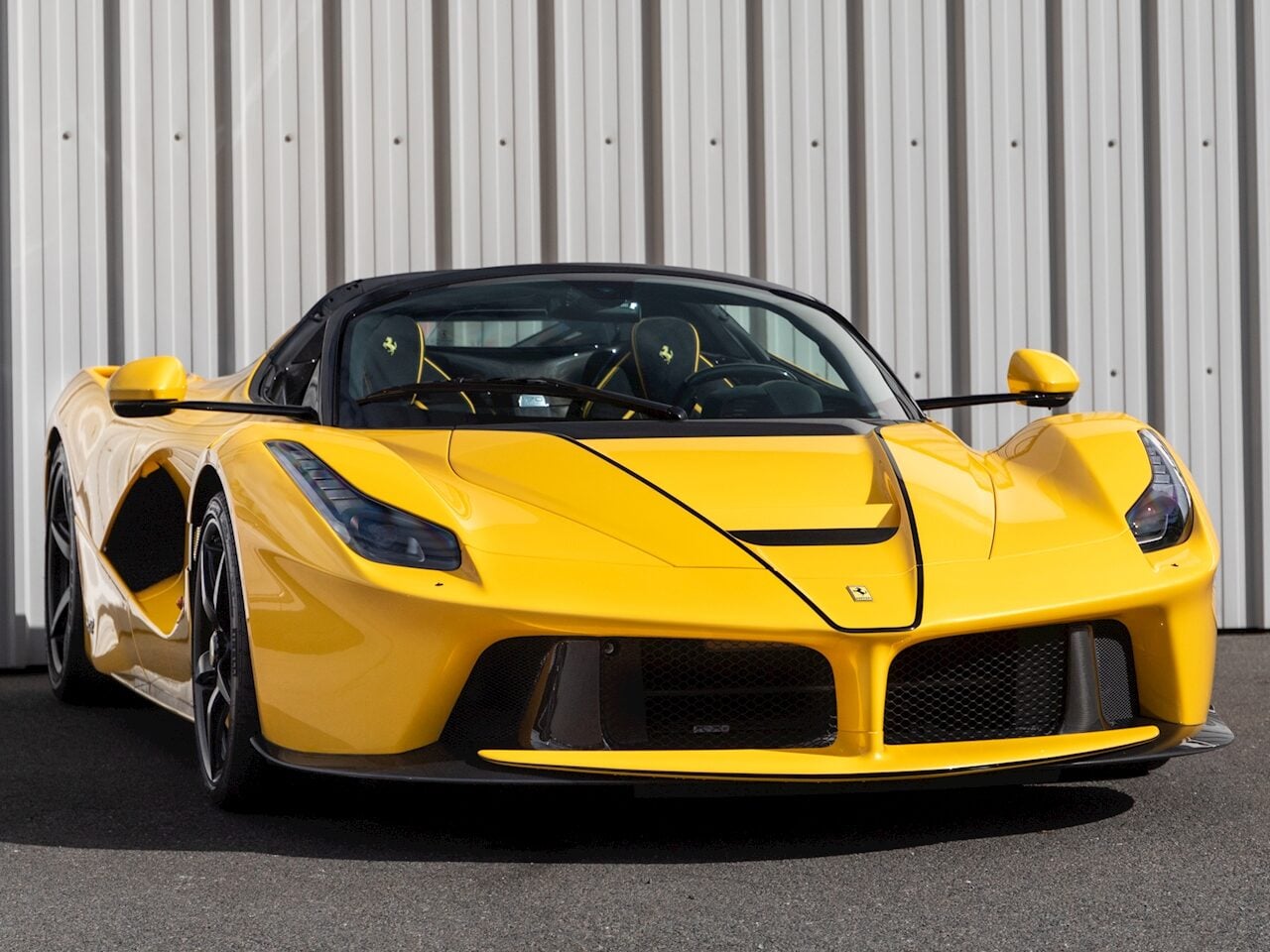 Used Ferrari LaFerrari Aperta for sale | Giallo Triplo Strato