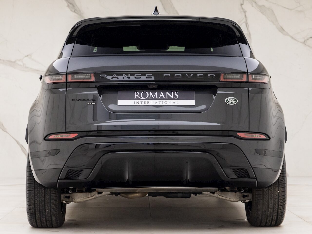 Used Land Rover Range Rover Evoque P300e R-Dynamic SE for sale ...