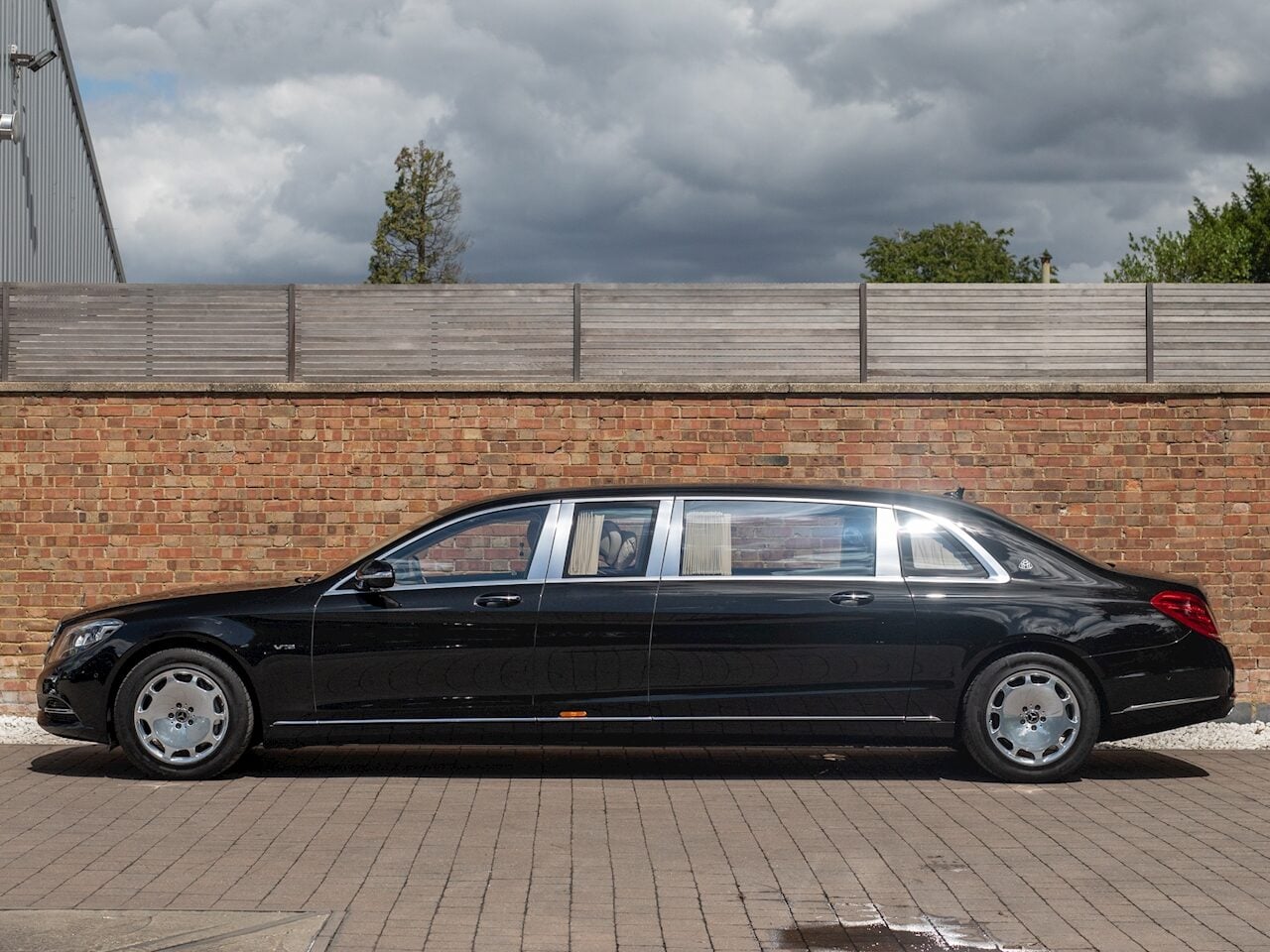 Used Mercedes-Benz S Class 600 Pullman for sale | Obsidian Black Metallic