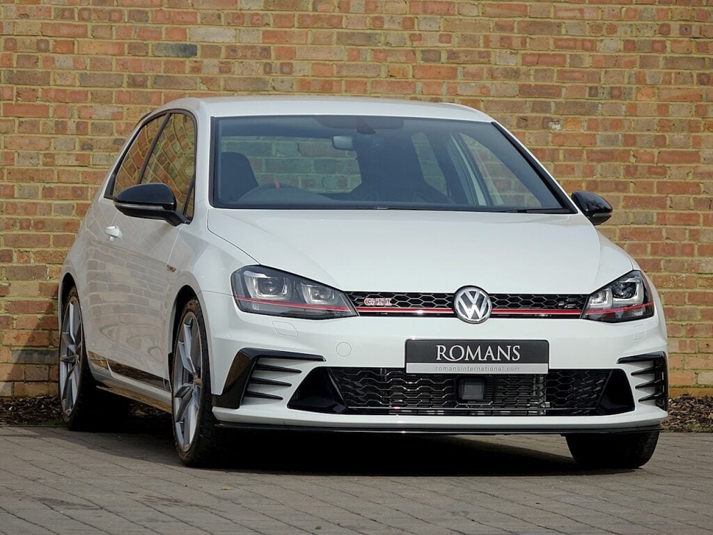 Used Volkswagen Golf GTI S Clubsport for sale | Pure White