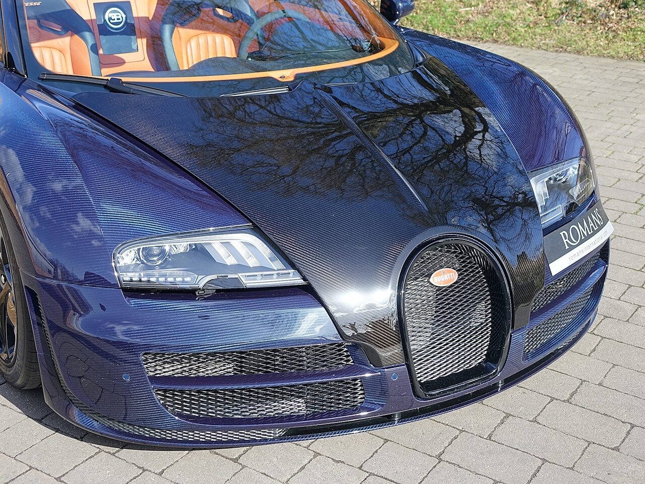 Used Bugatti Veyron Grand Sport Vitesse for sale | Blue Black Exposed ...