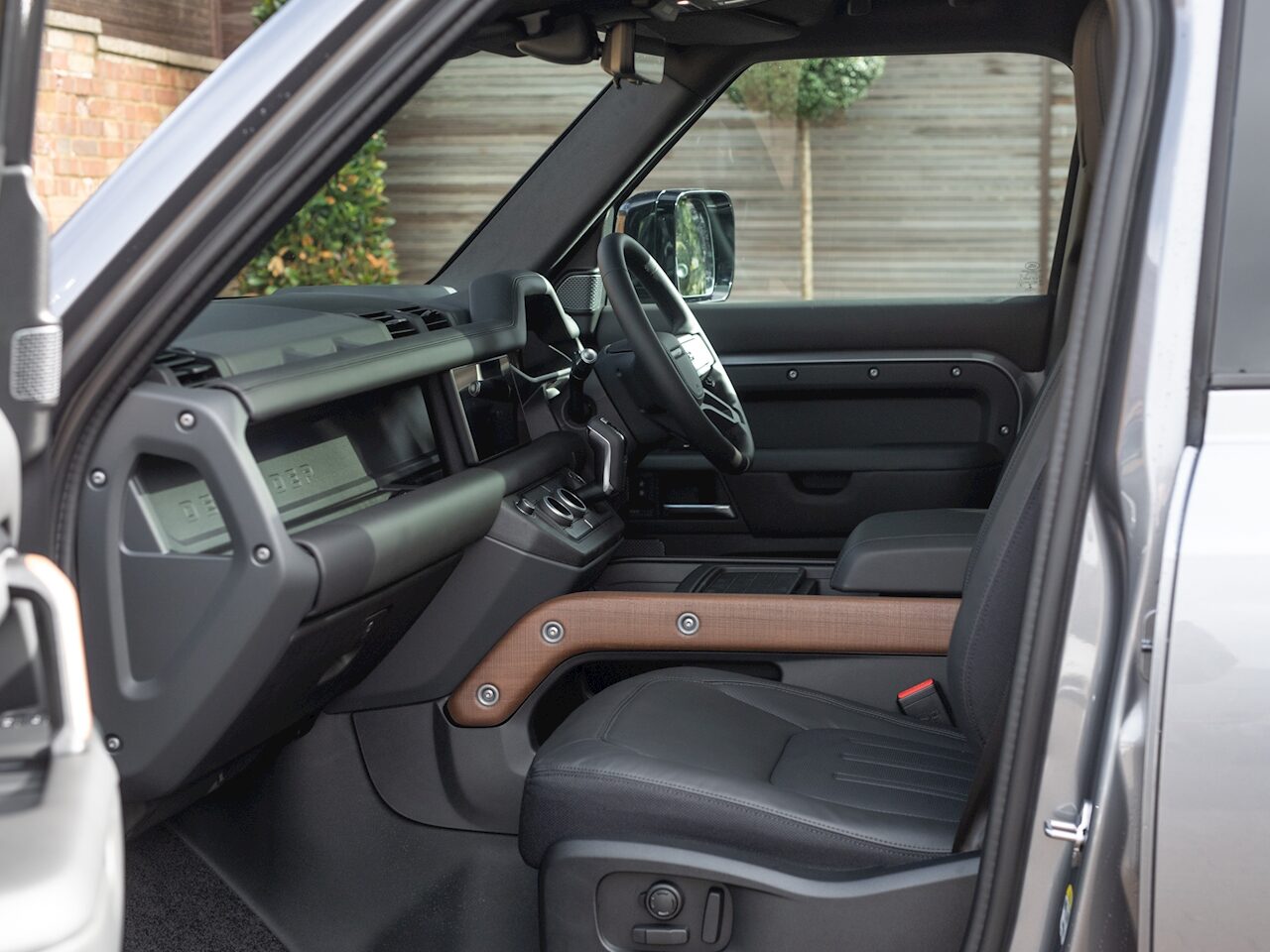 Used Land Rover Defender 110 X P400 for sale | Eiger Grey