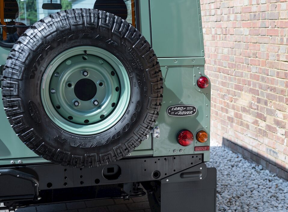 Used Land Rover Defender 90 Heritage Hard Top for sale | Grasmere Green