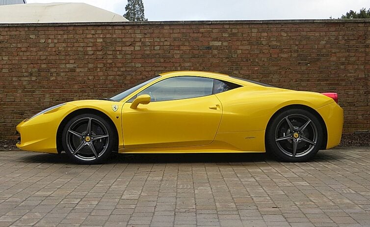 Used Ferrari 458 Italia for sale | Giallo Triplo Strato