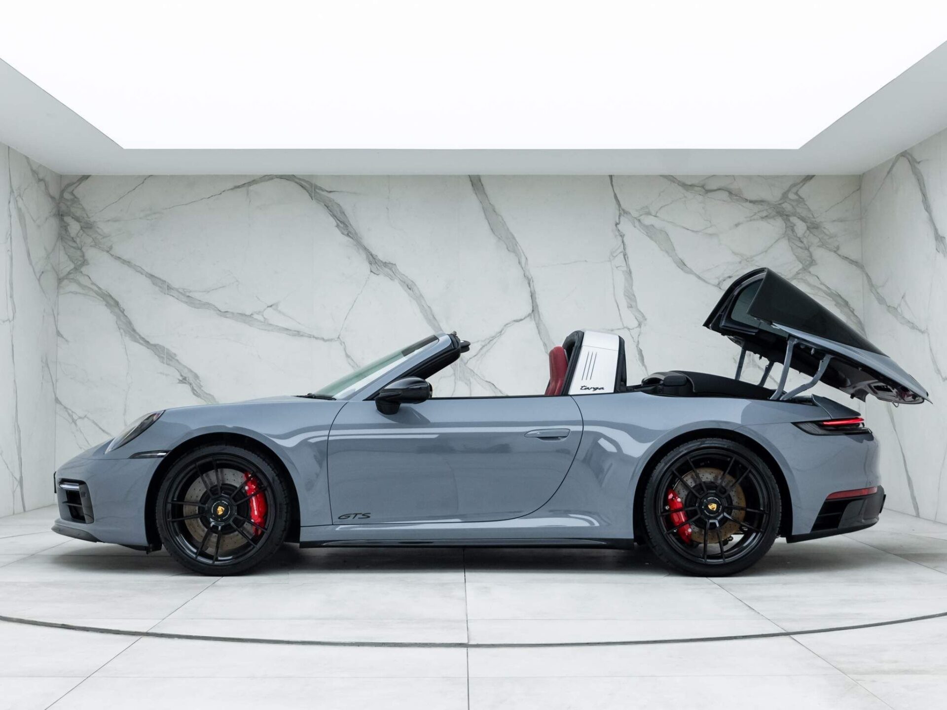 Used Porsche 911 Targa 4 GTS (992) for sale | Arctic Grey