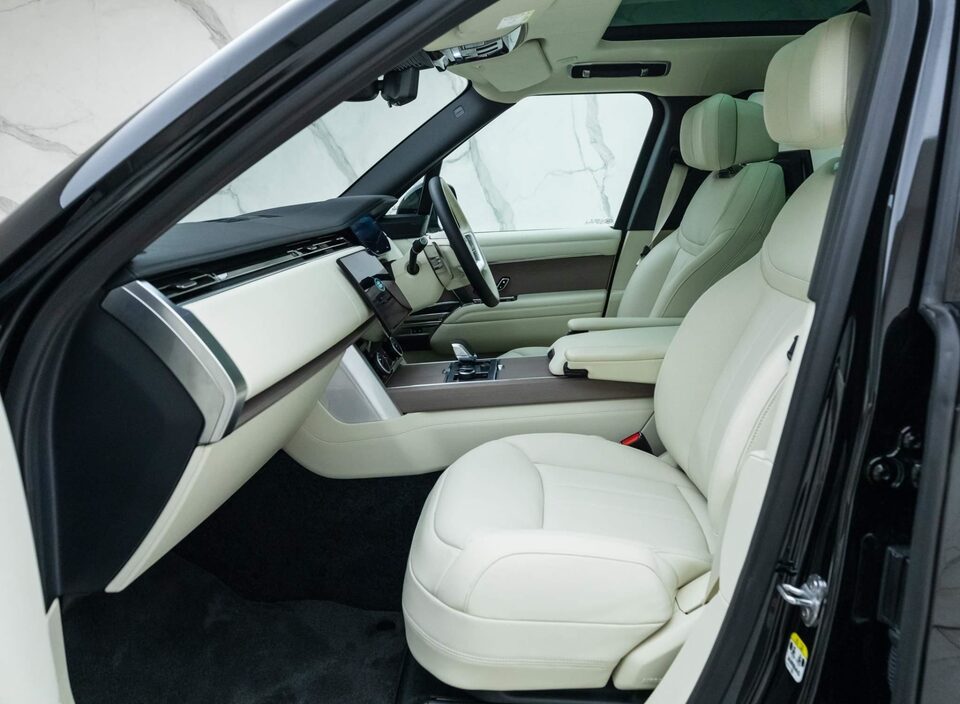 Used Land Rover Range Rover P530 First Edition for sale | Santorini Black