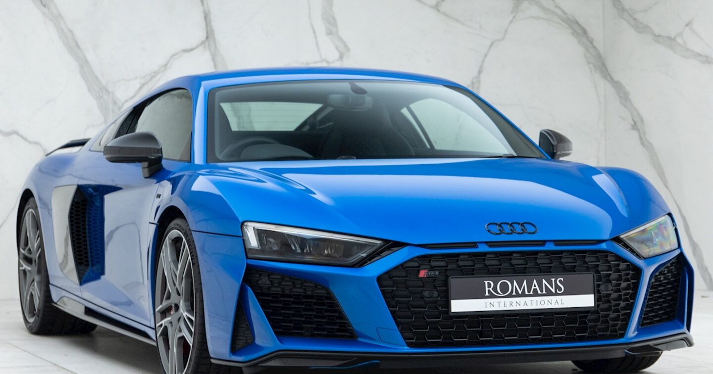Used Audi R8 V10 Performance Carbon Black for sale | Ara Blue
