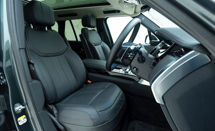 Used Land Rover Range Rover D350 SE for sale | Belgravia Green