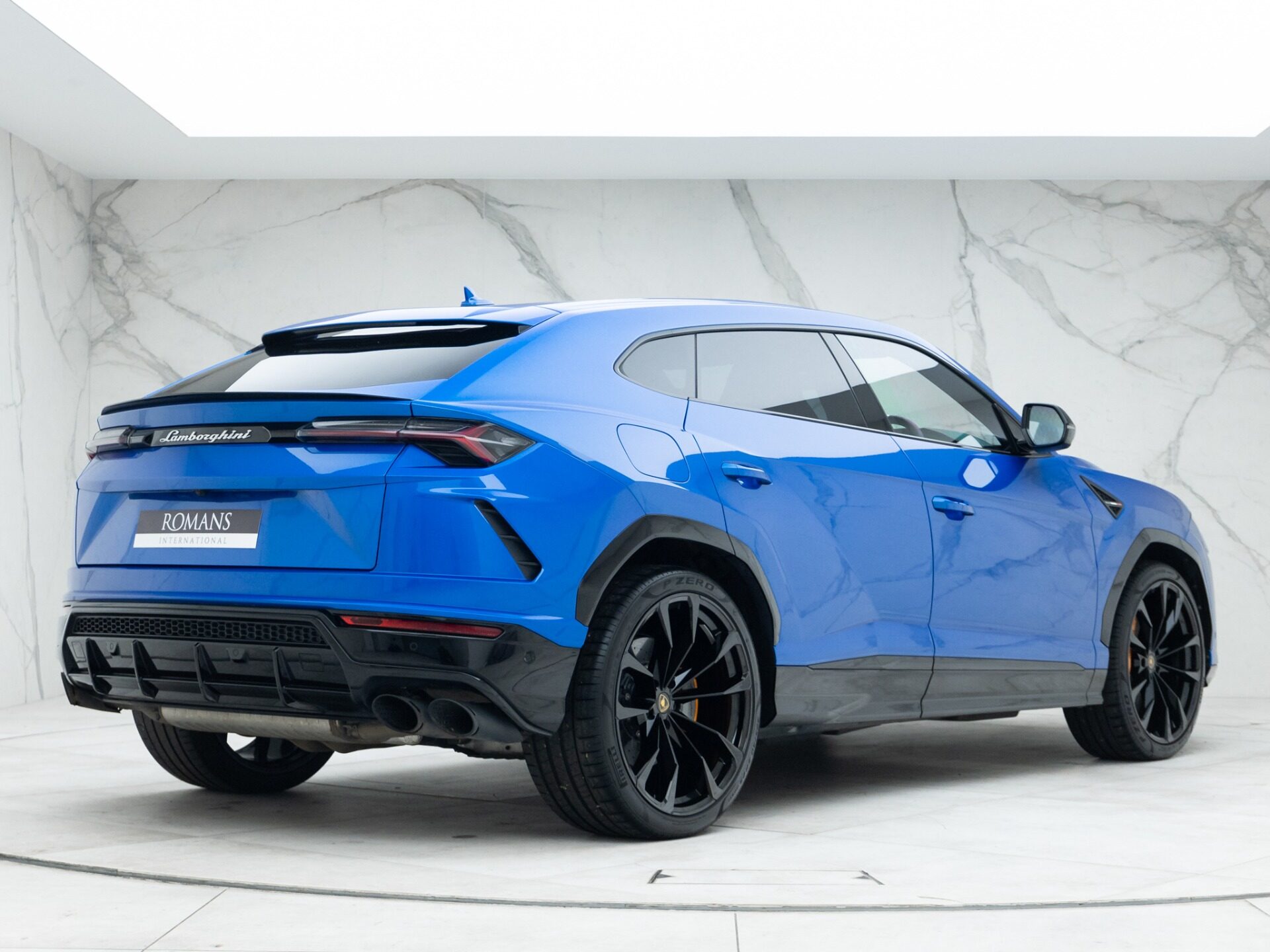 Used Lamborghini Urus for sale | Blu Eleos