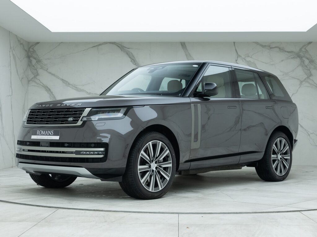 Used Land Rover Range Rover P460e SE for sale | Charente Grey