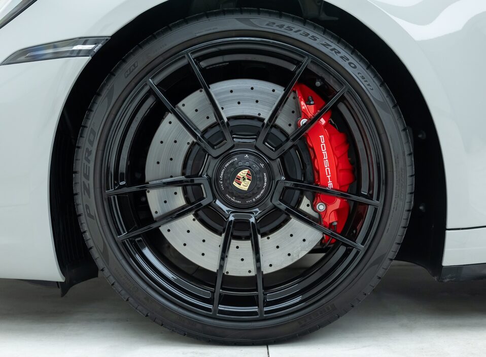 Used Porsche 911 Carrera GTS (992) for sale | Crayon