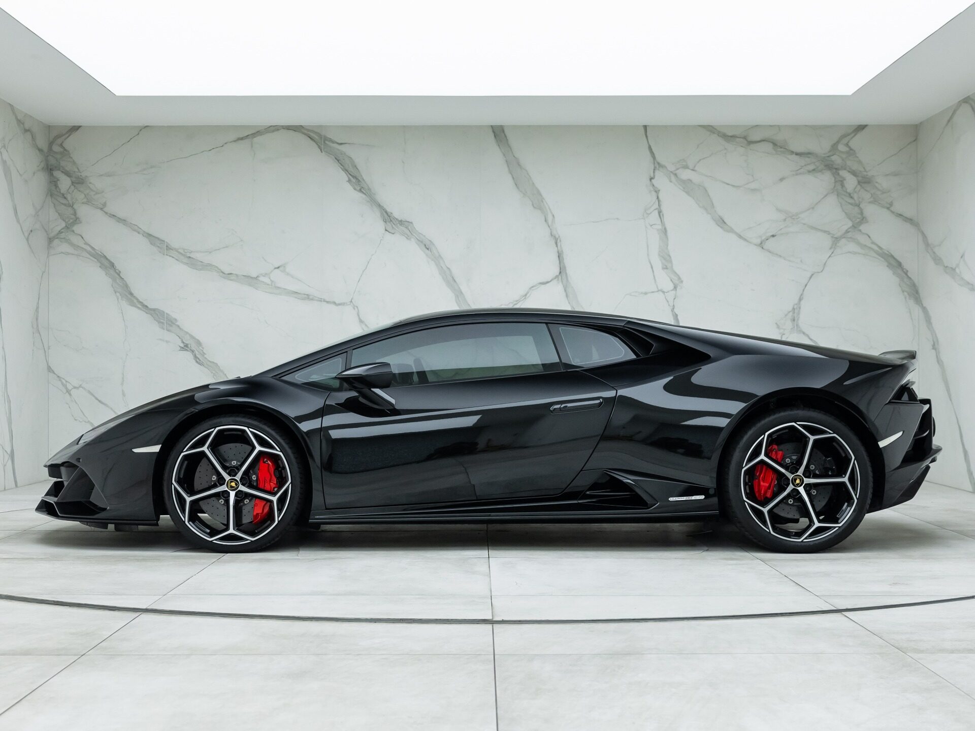 Used Lamborghini Huracan LP640-4 EVO for sale | Nero Helene