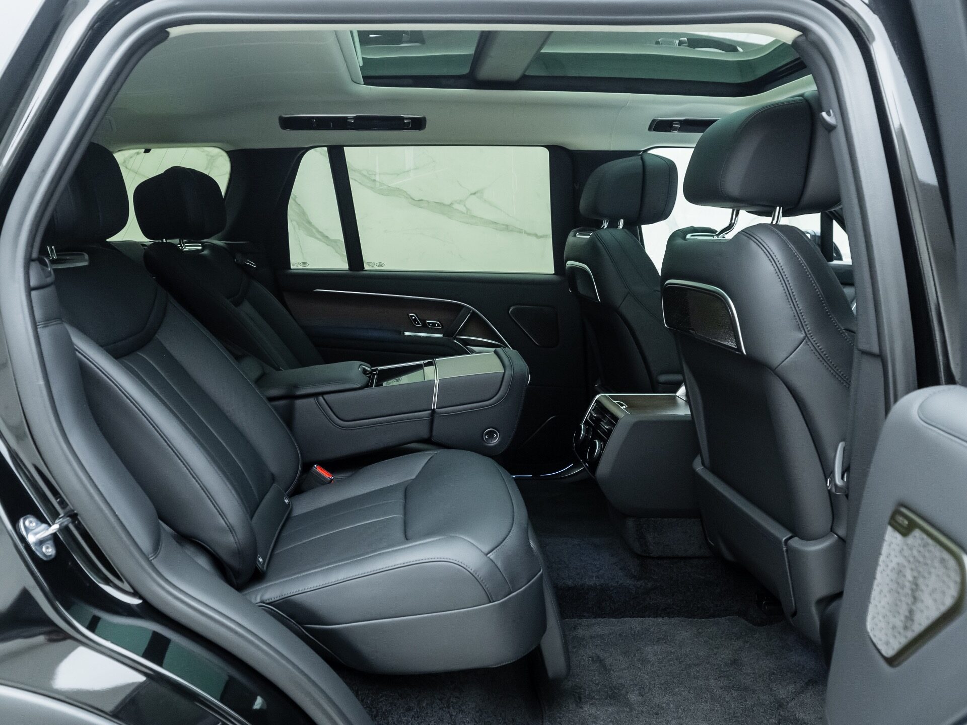 Used Land Rover Range Rover P460e Autobiography LWB for sale ...