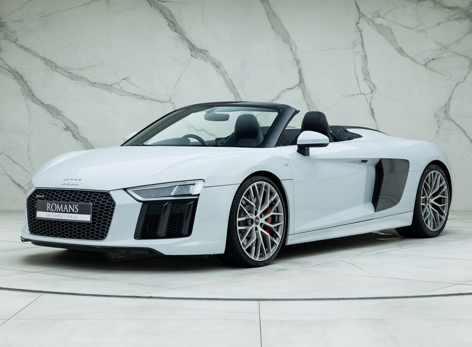 Used Audi R8 V10 Spyder for sale | Suzuka Grey Metallic