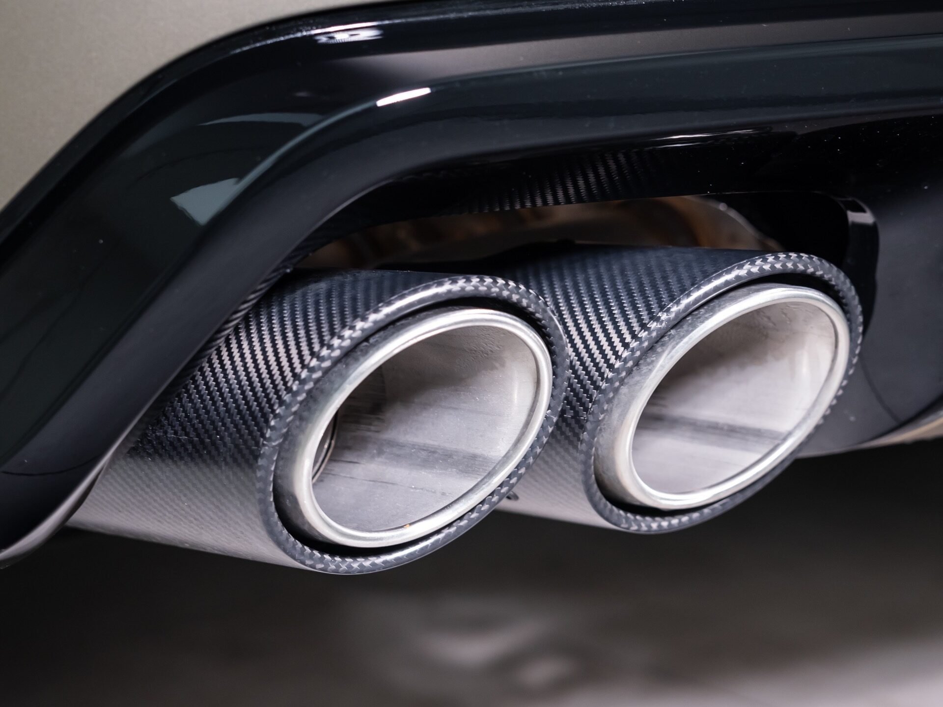 Used Land Rover Range Rover Sport P635 SV EDITION ONE for sale | Carbon ...