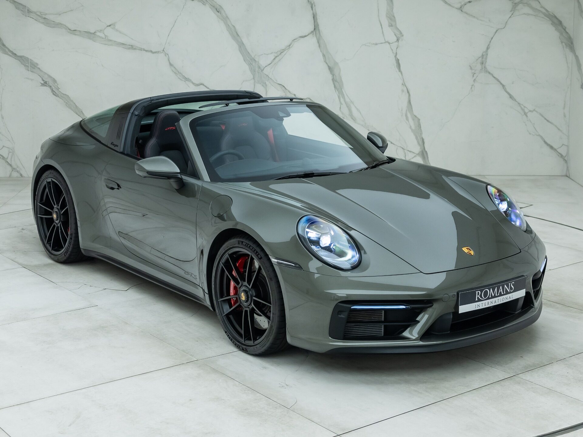Used Porsche 911 Targa 4 GTS (992) for sale | Aventurine Green Metallic