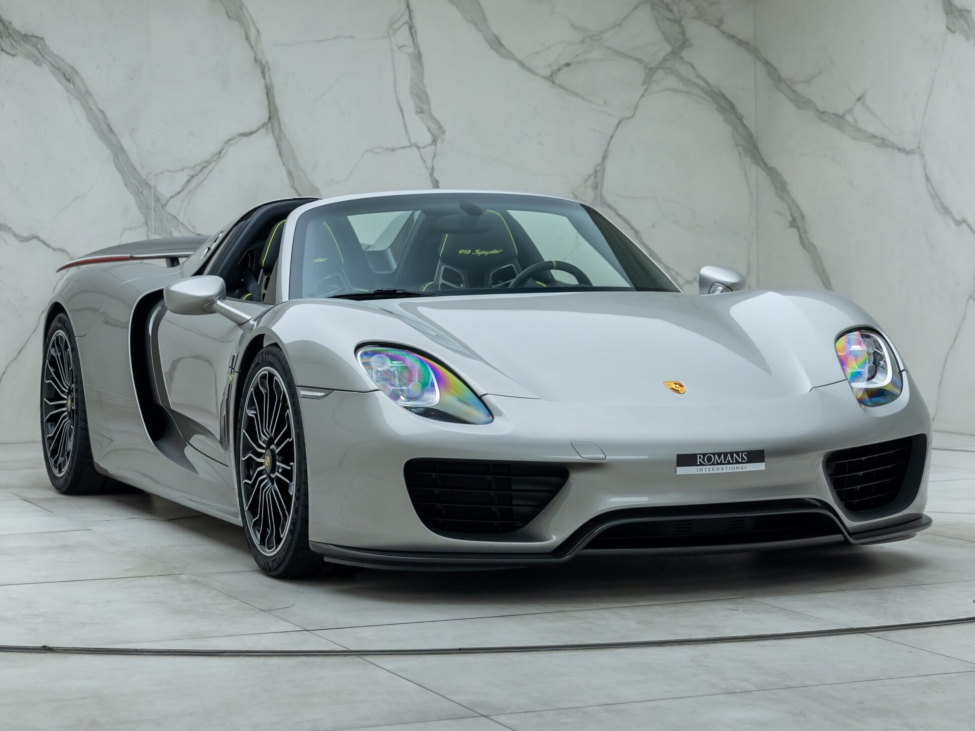 Used Porsche 918 Spyder for sale | Platinum Silver Metallic