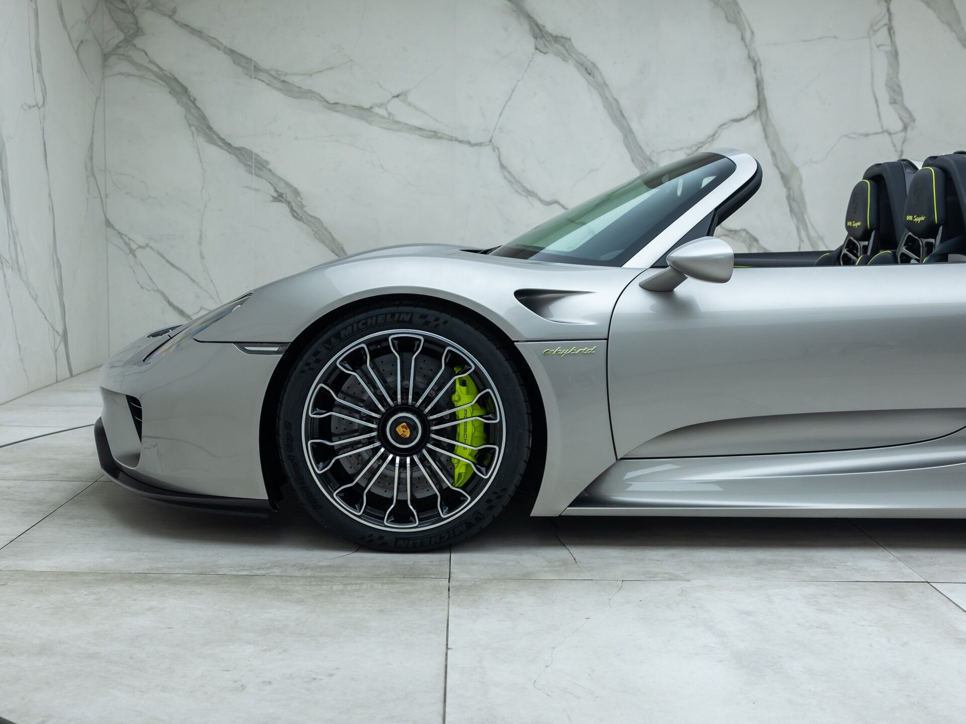 Used Porsche 918 Spyder for sale | Platinum Silver Metallic