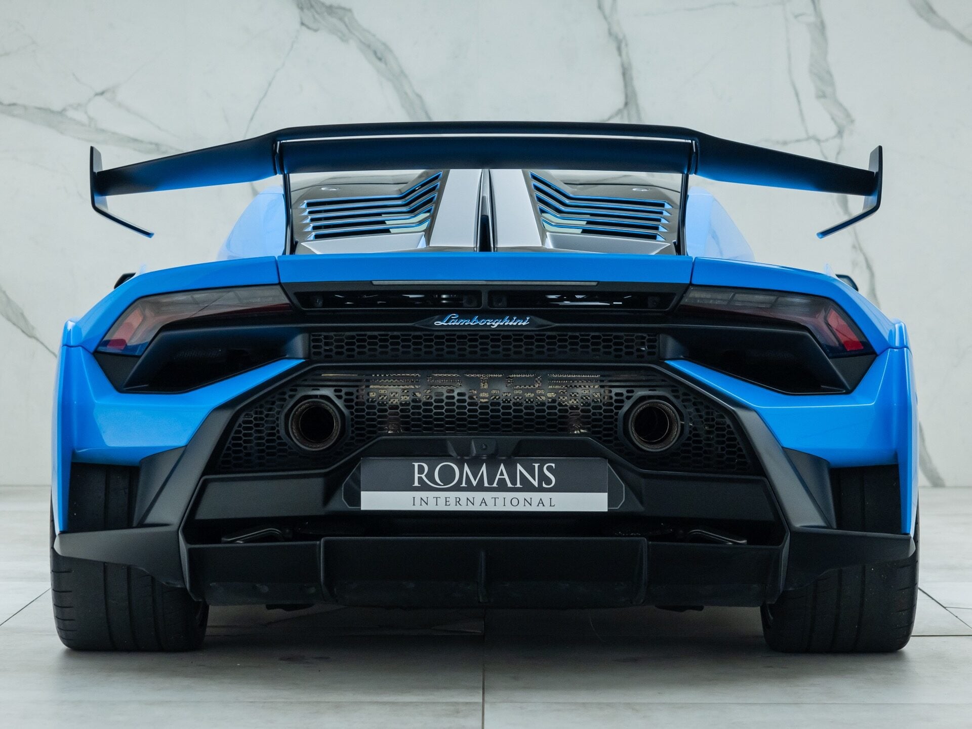 Used Lamborghini Huracan STO for sale | Blu Cepheus