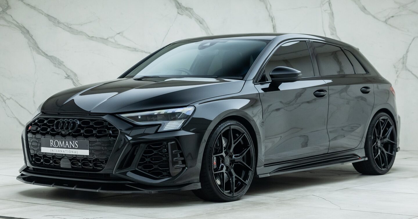 Used Audi RS3 SPORTBACK VORSPRUNG for sale | Mythos Black Metallic