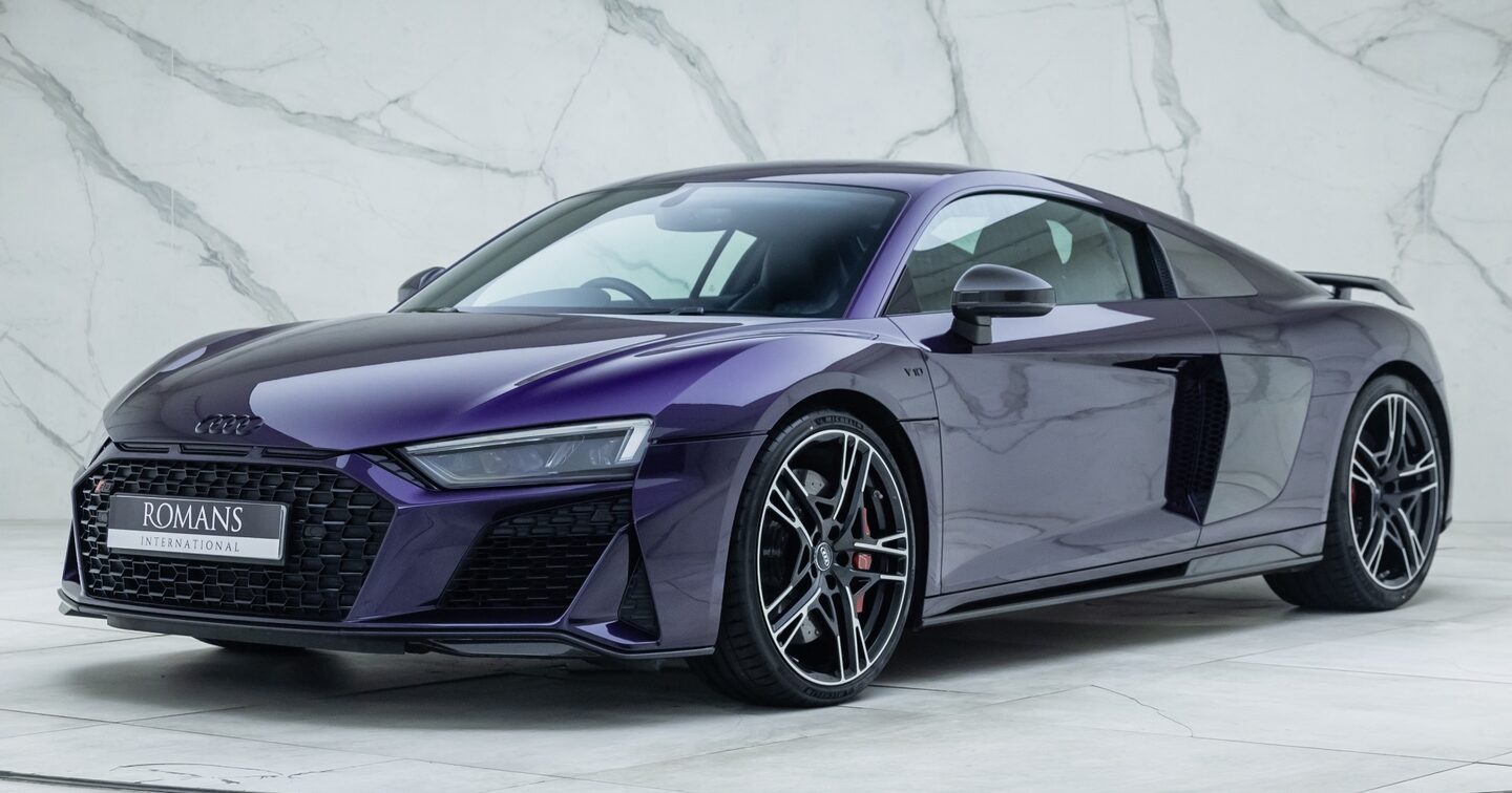 Used Audi R8 V10 PERFORMANCE CARBON BLACK for sale | Exclusive Velvet ...
