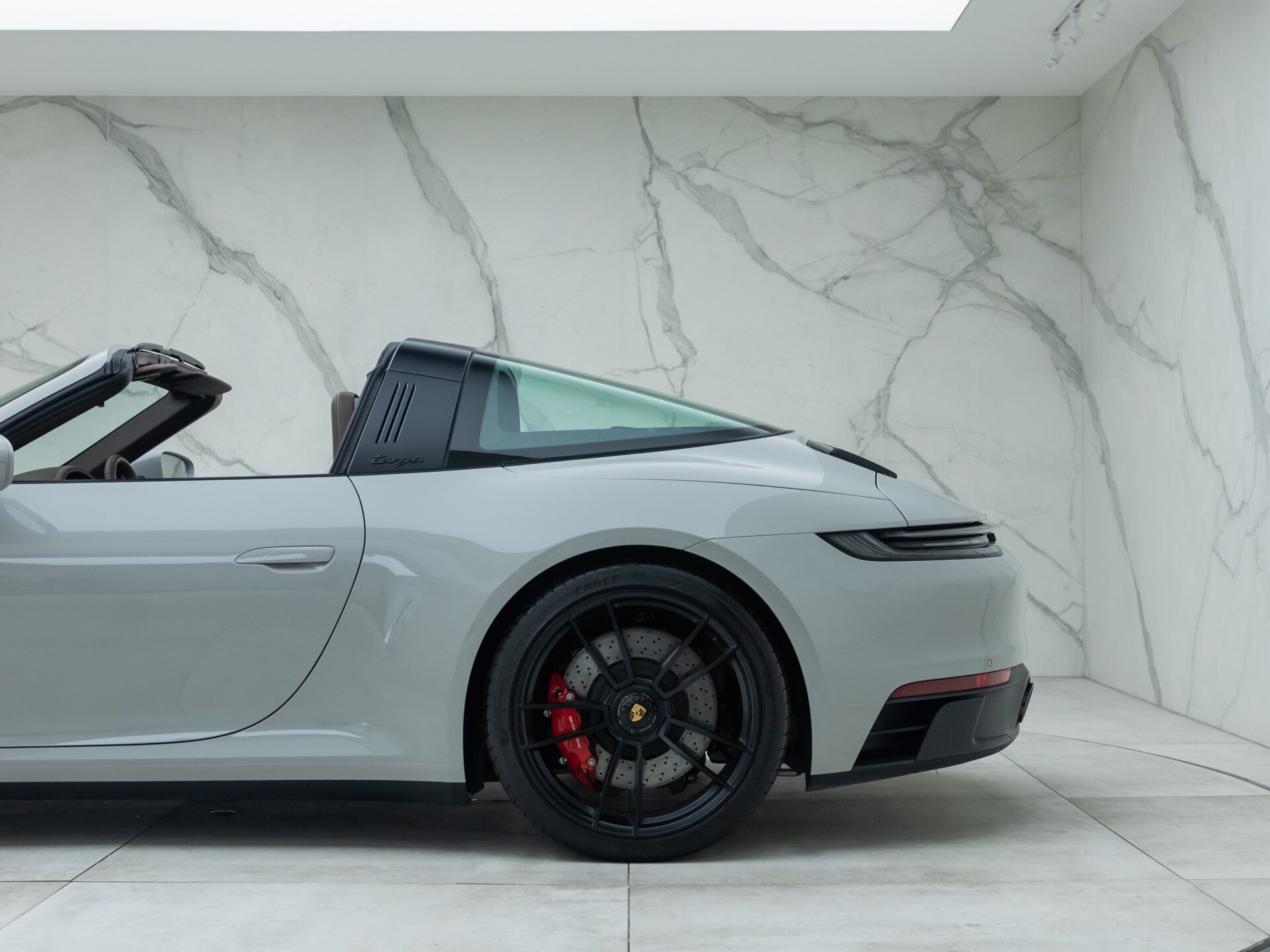 Used Porsche 911 Targa 4 GTS (992) for sale | Crayon