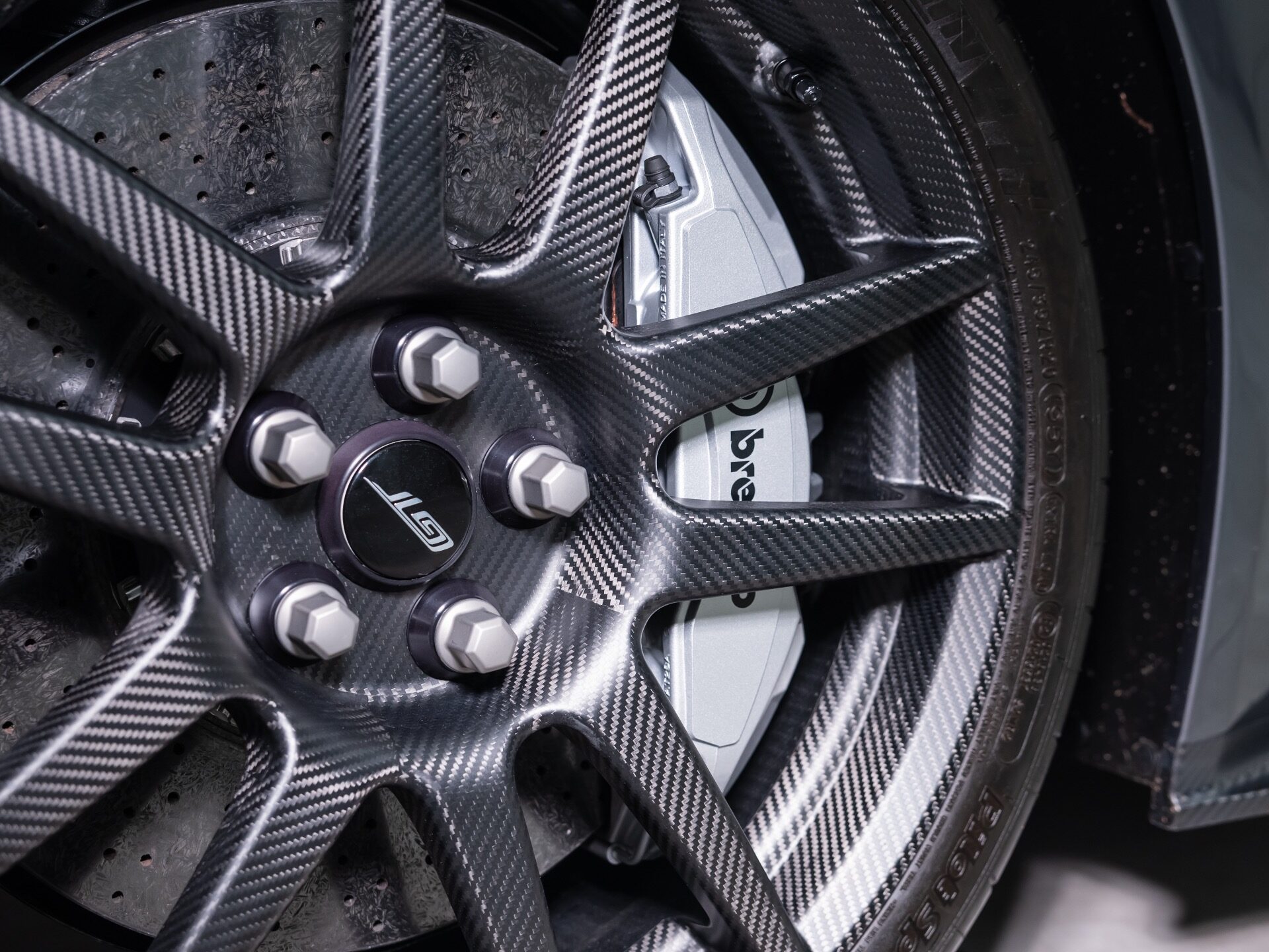 Used Ford GT Carbon Series for sale | Liquid Grey