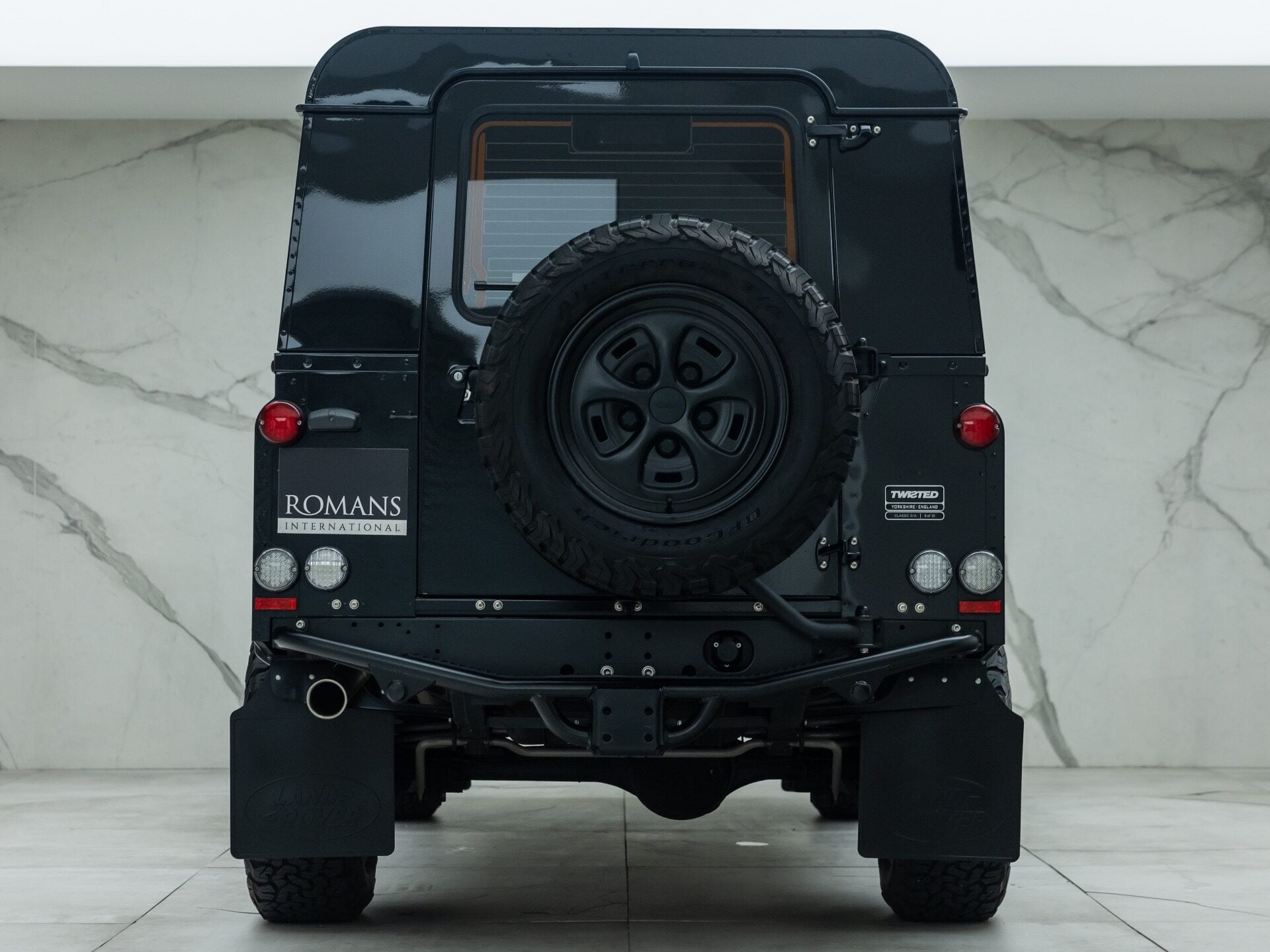 Used Land Rover Defender 110 XS Classic SIIA Twisted for sale ...