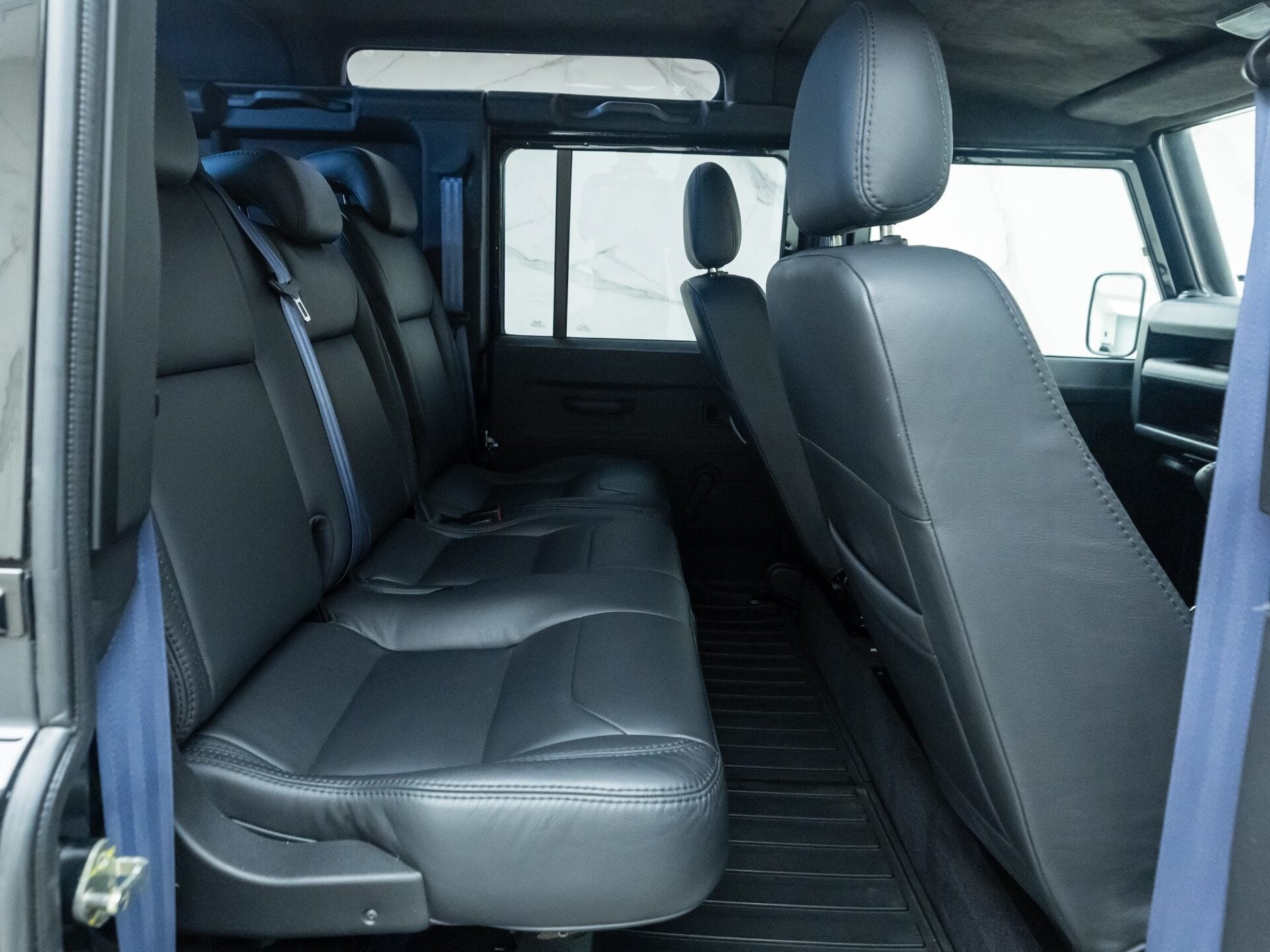 Used Land Rover Defender 110 XS Classic SIIA Twisted for sale ...