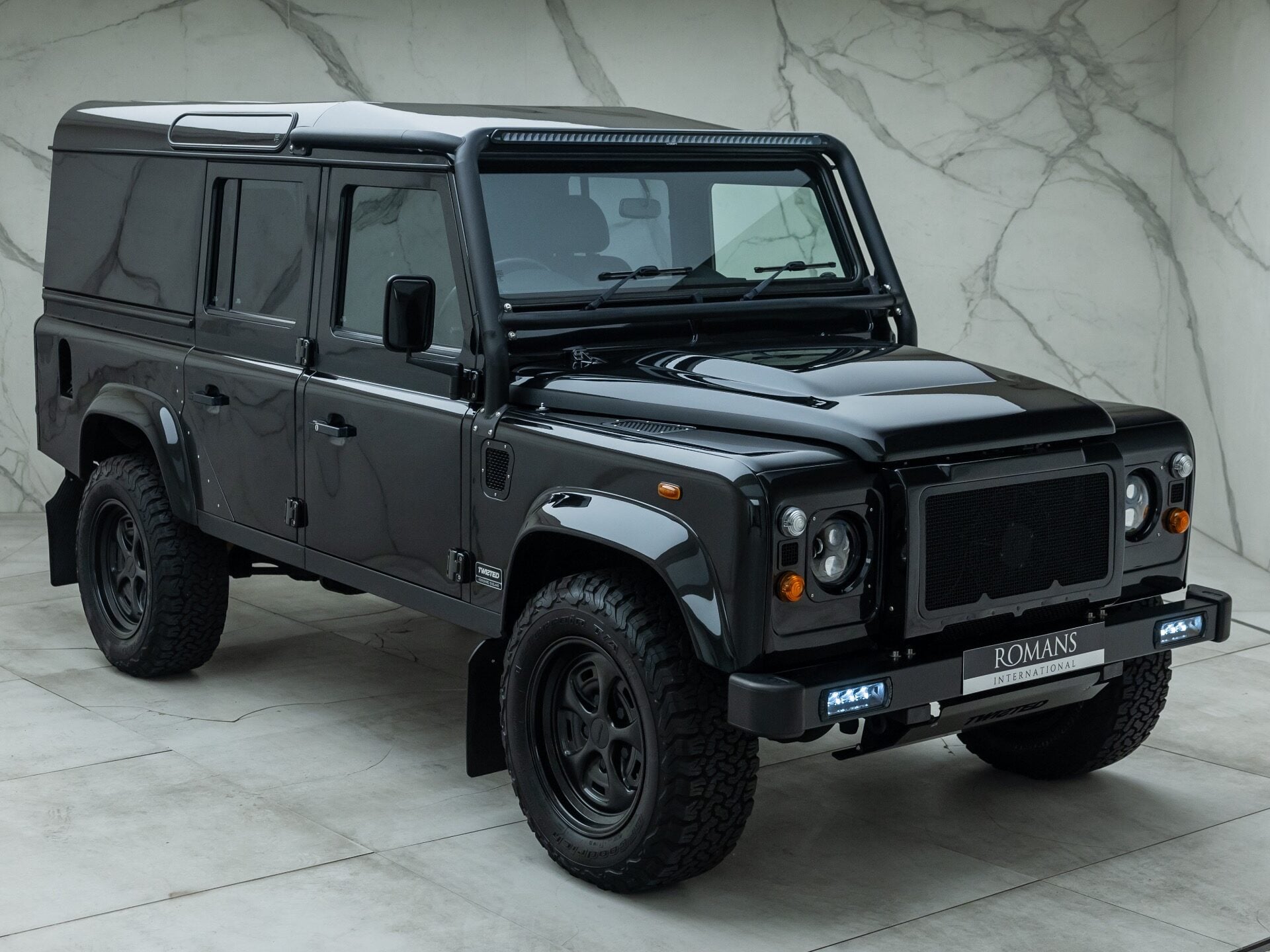 Used Land Rover Defender 110 XS Classic SIIA Twisted for sale ...