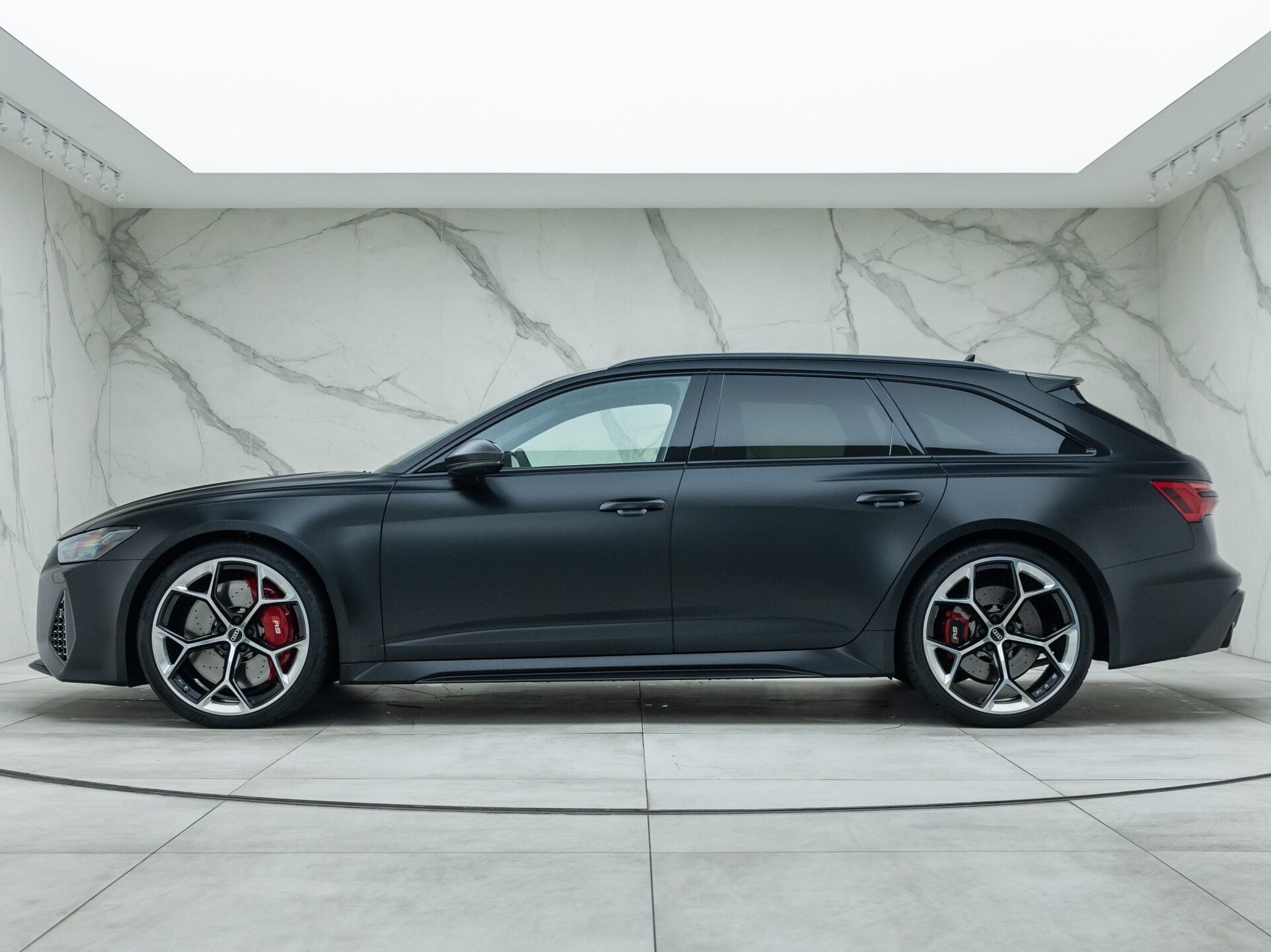 Used Audi RS6 AVANT PERFORMANCE CARBON VORSPRUNG for sale | Mythos ...