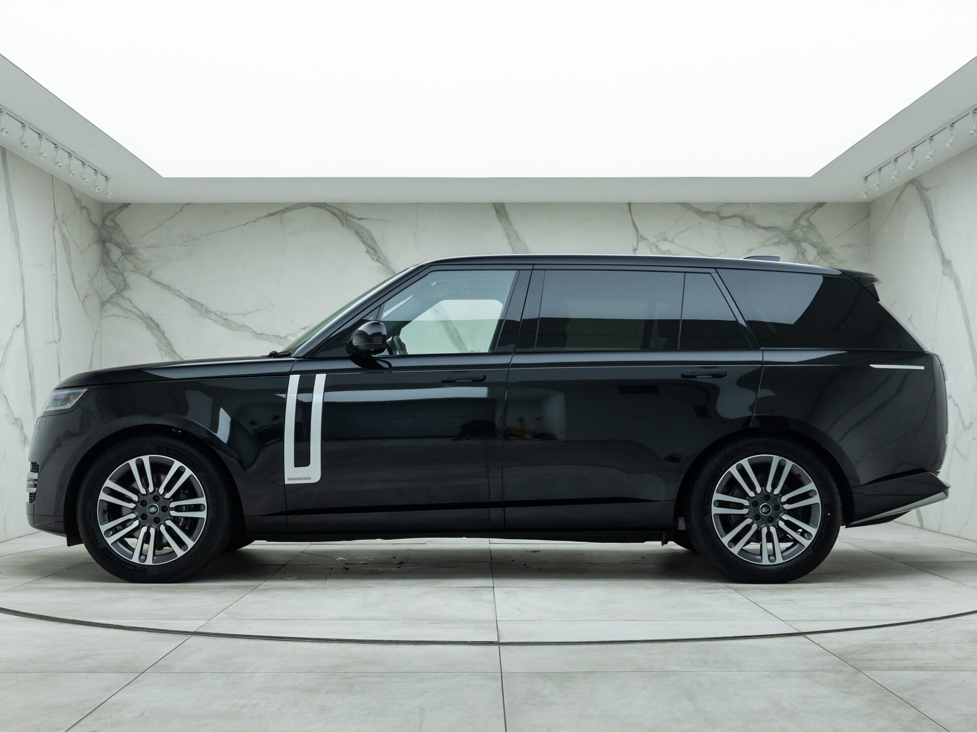 Used Land Rover Range Rover D350 AUTOBIOGRAPHY LWB 7 Seater for sale ...