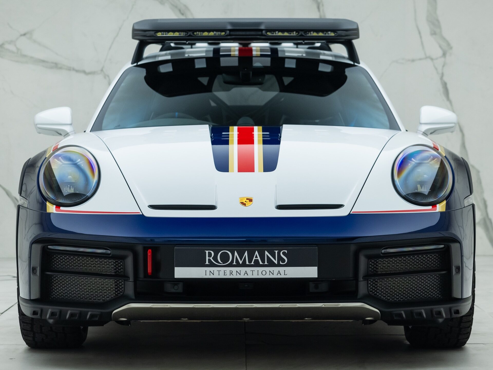 Used Porsche 911 DAKAR (992) for sale | White/ Gentian Blue