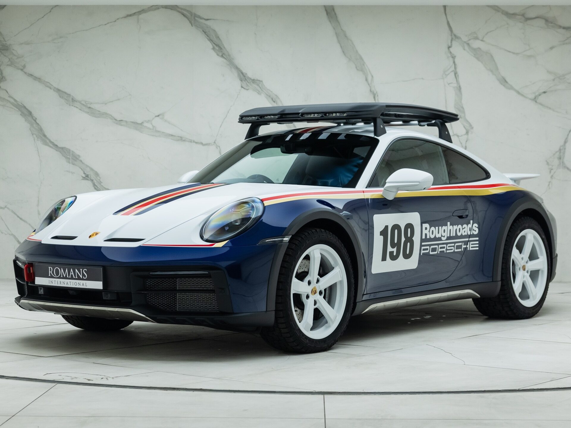 Used Porsche 911 DAKAR (992) for sale | White/ Gentian Blue