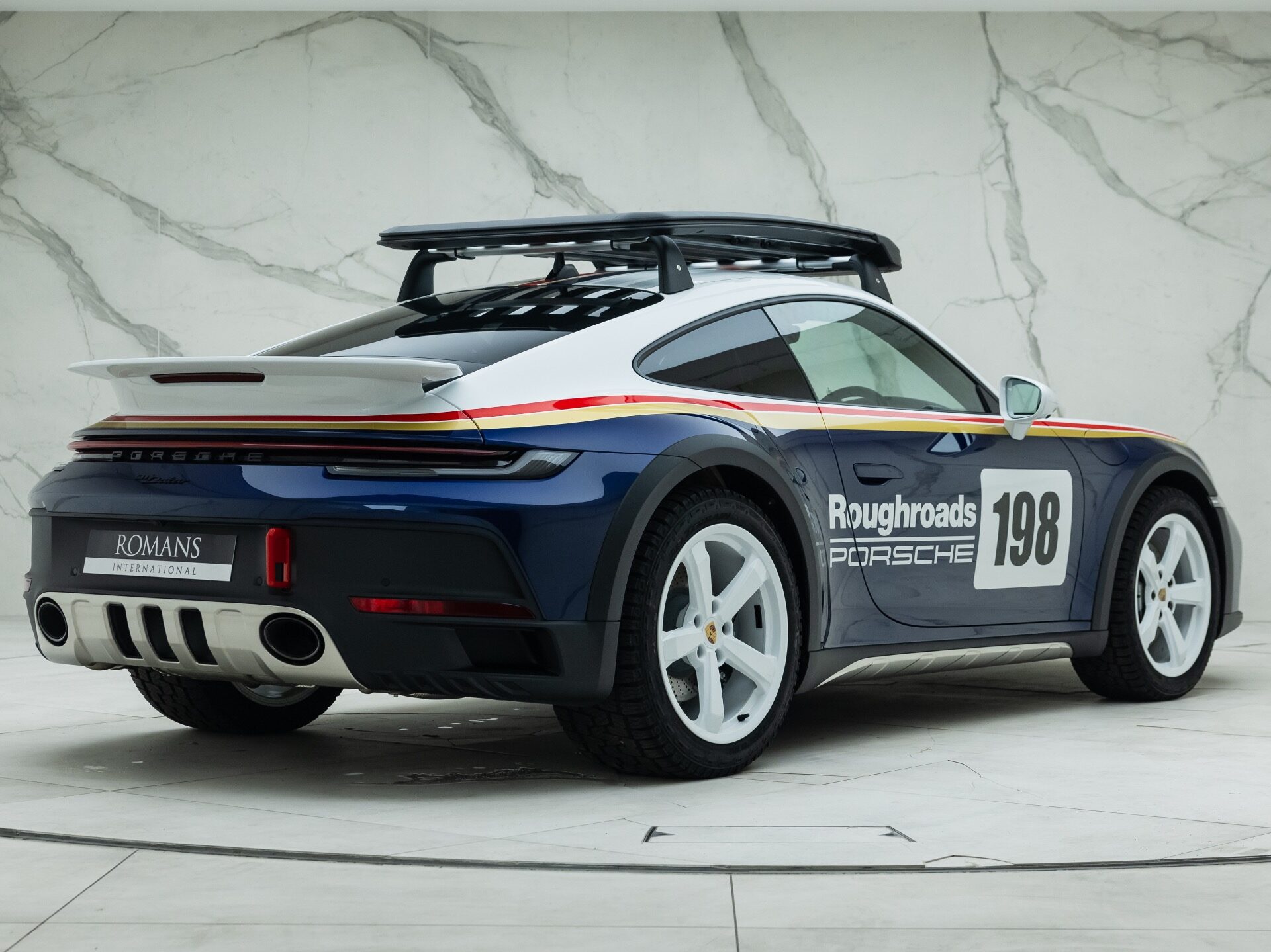 Used Porsche 911 DAKAR (992) for sale | White/ Gentian Blue