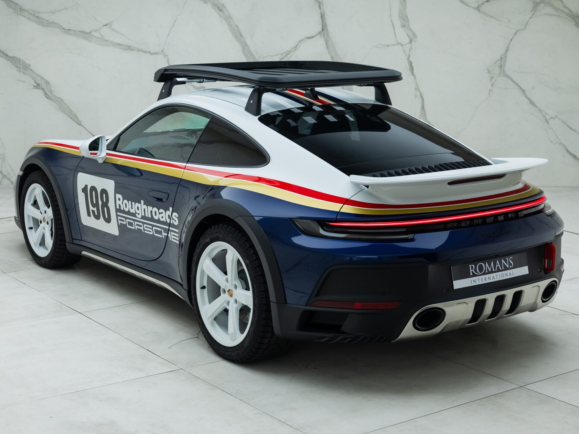 Used Porsche 911 DAKAR (992) for sale | White/ Gentian Blue