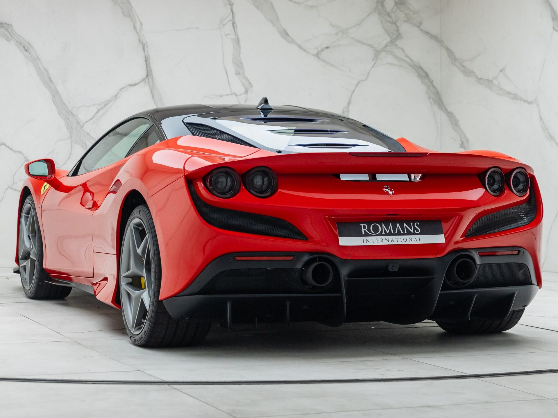 Used Ferrari F8 Tributo for sale | Rosso Scuderia