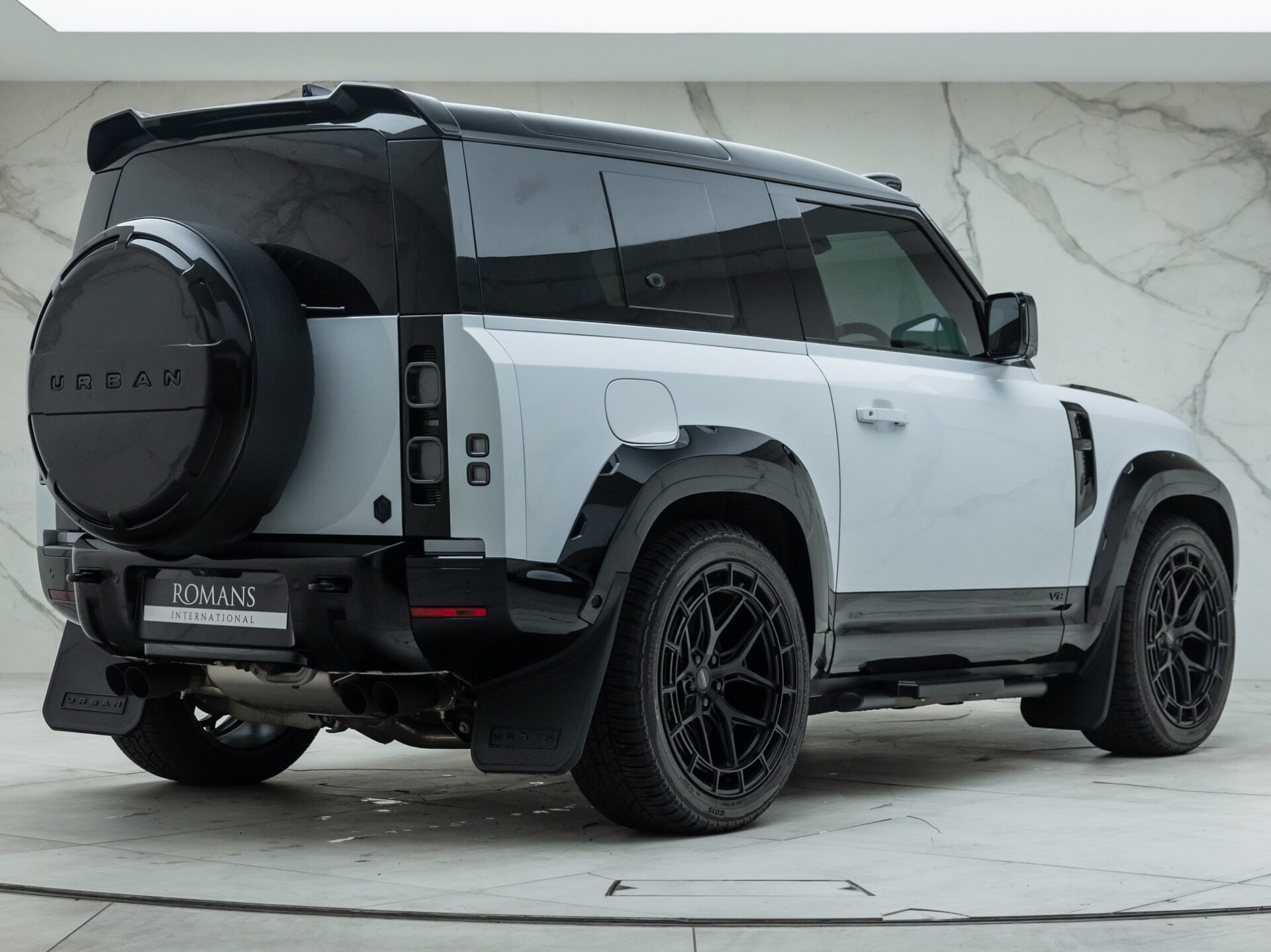 Used Land Rover Defender 90 V8 P525 URBAN for sale | Yulong White