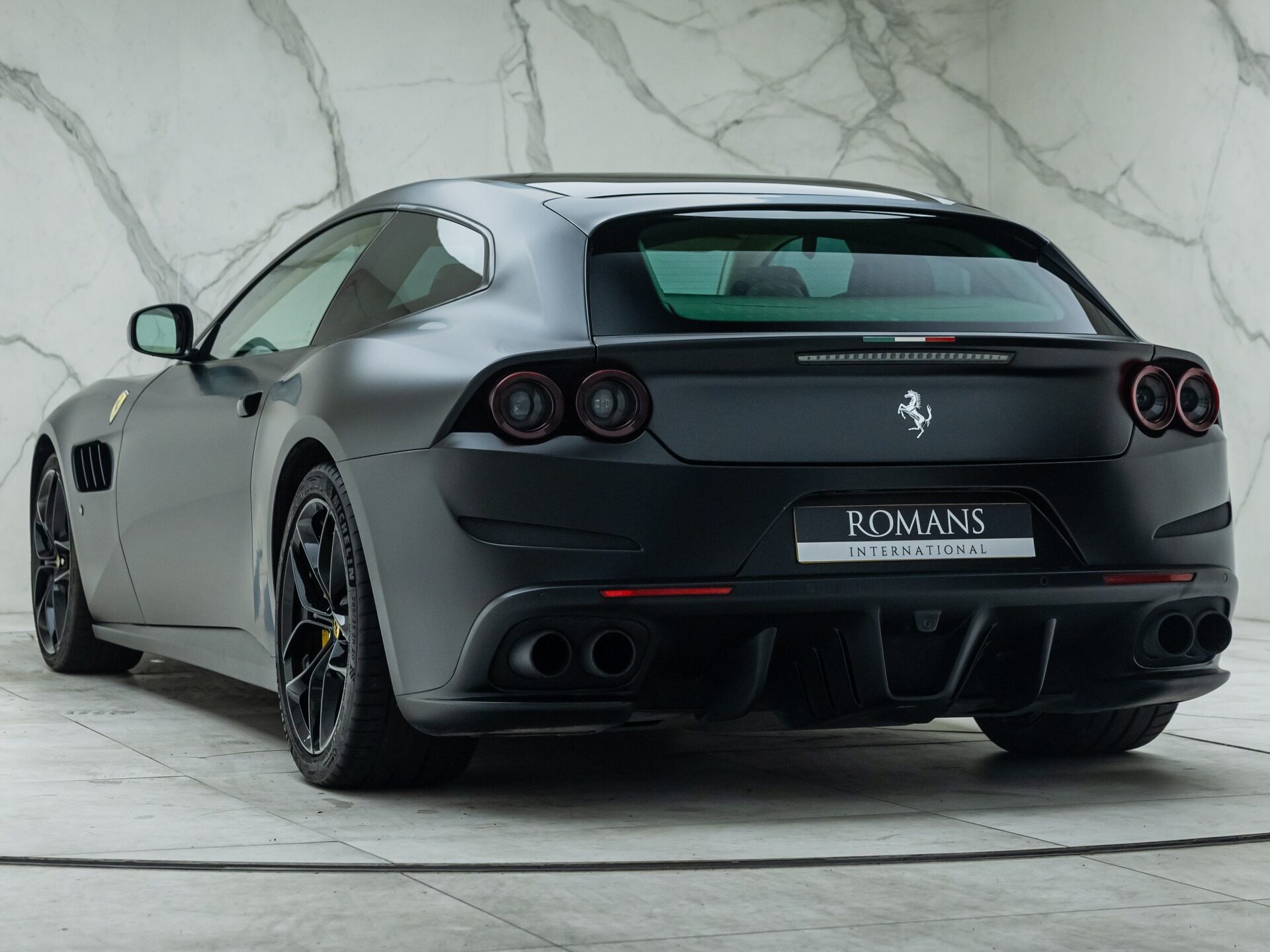 Used Ferrari GTC4 Lusso T for sale | Nero Daytona
