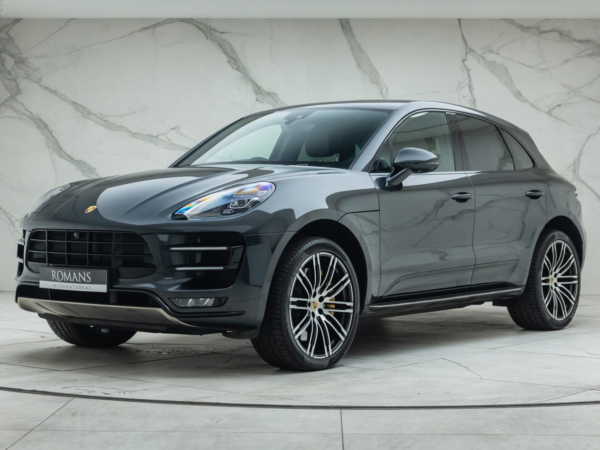 Used Porsche Macan TURBO for sale | Volcano Grey Metallic