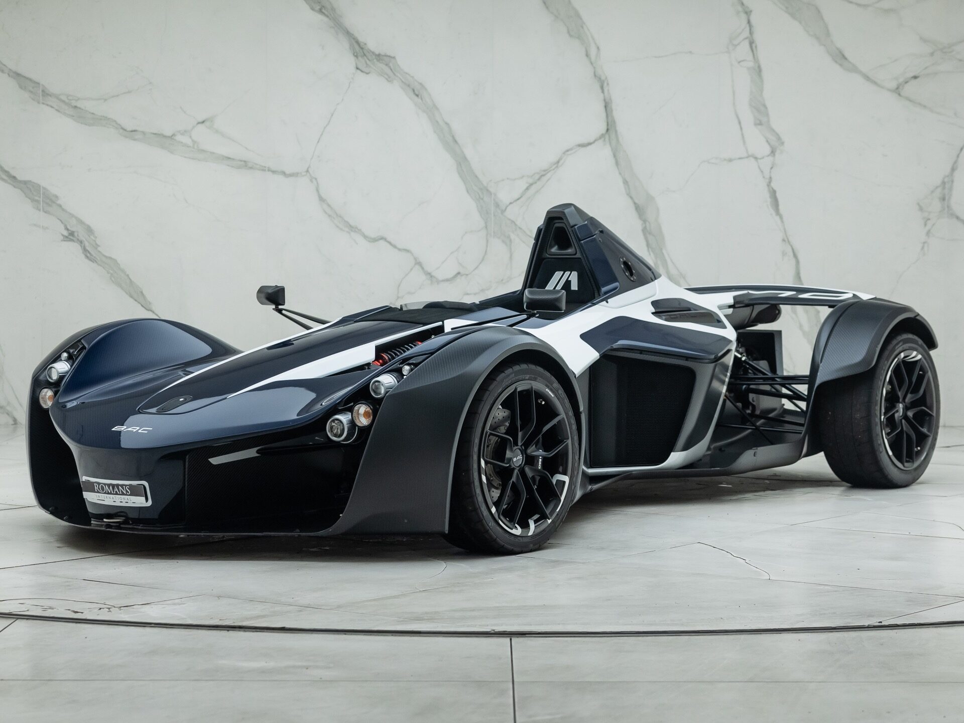 Used Bac Mono for sale | Blue Tinted Carbon & Pearlescent White