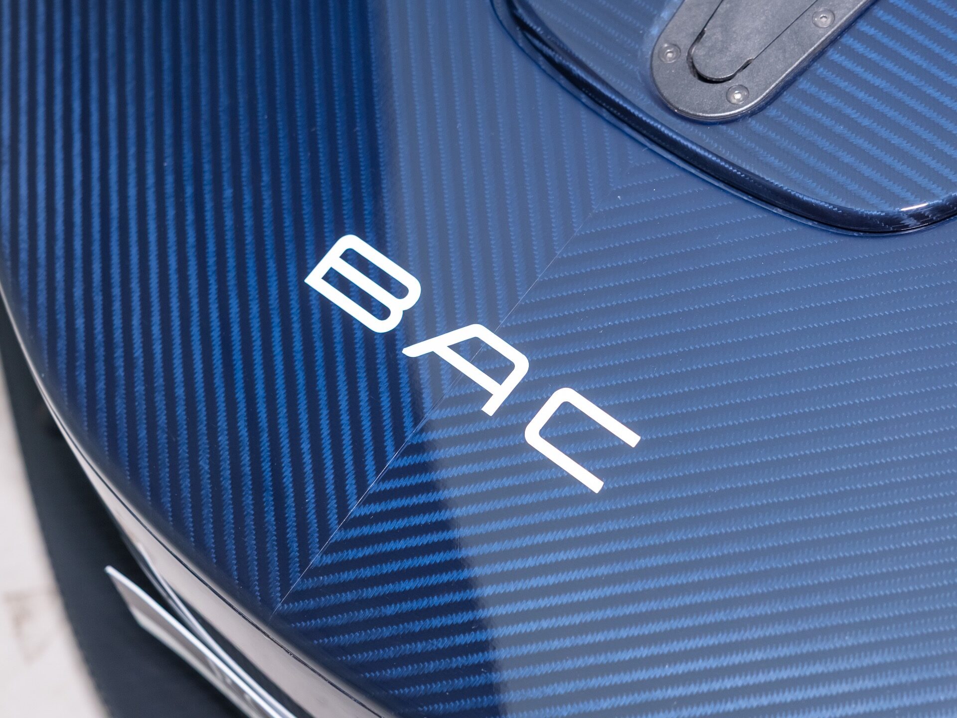 Used Bac Mono for sale | Blue Tinted Carbon & Pearlescent White
