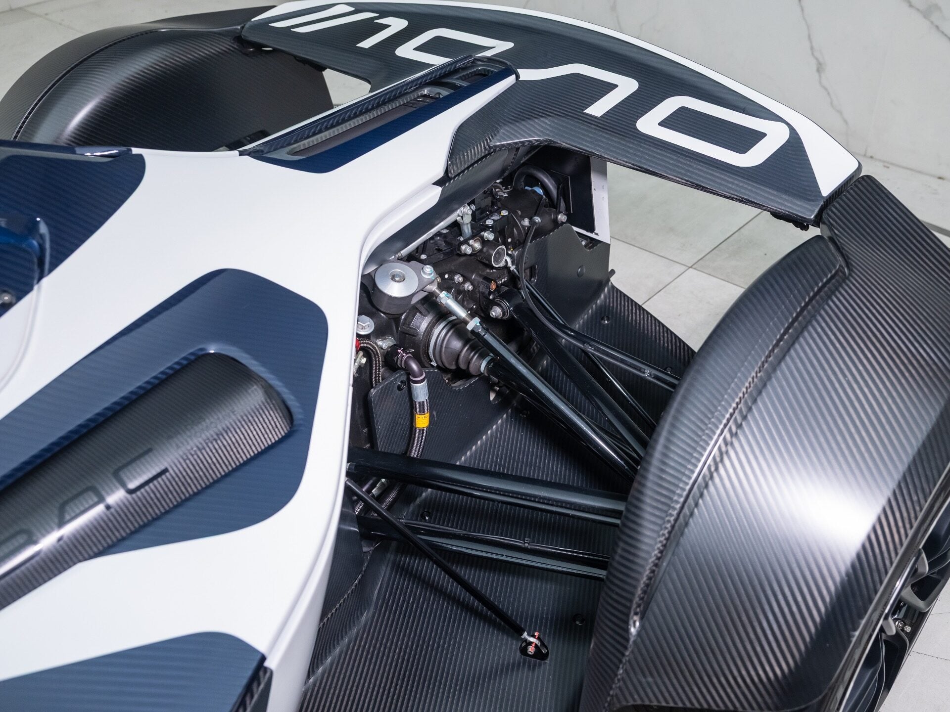 Used Bac Mono for sale | Blue Tinted Carbon & Pearlescent White